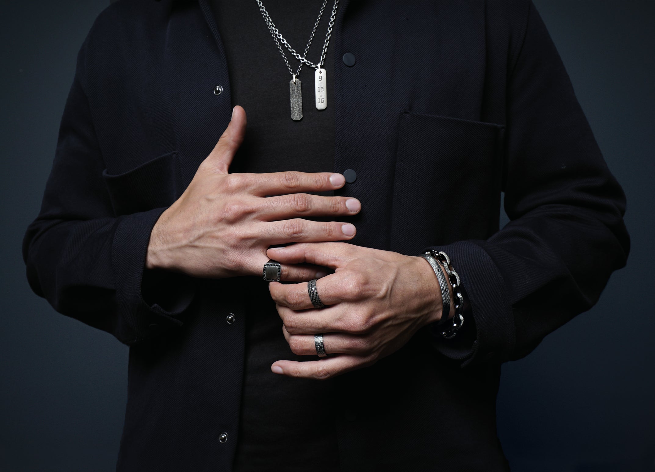 Tateossian Jewelry Trends Shaping Young Men’s Style in 2026 – Sofia Jewelry